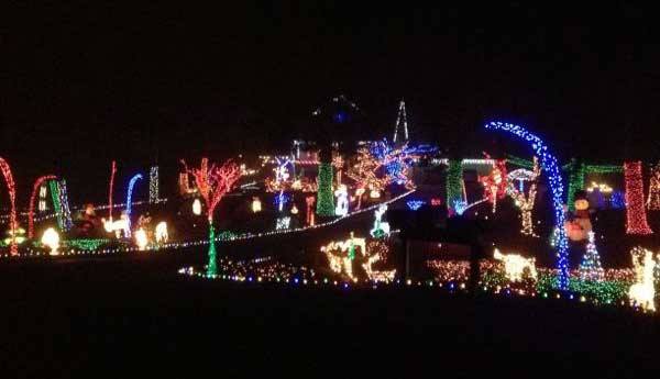 Christmas lights aplenty at Bothell home | Bothell-Kenmore Reporter